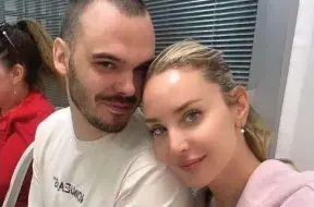 Freed hostage reunited with new girlfriend after 8 months - PressReader