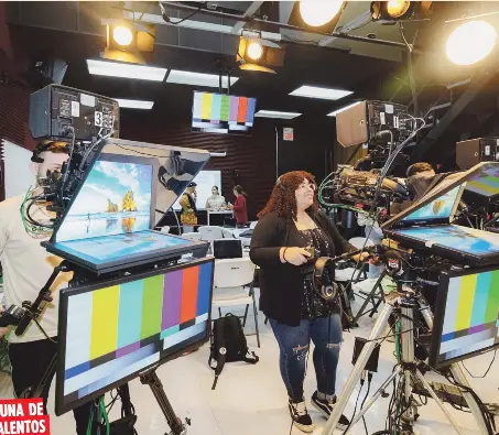 ROMPE CON ETIQUETA DE RECINTO PEQUEÑO - PressReader