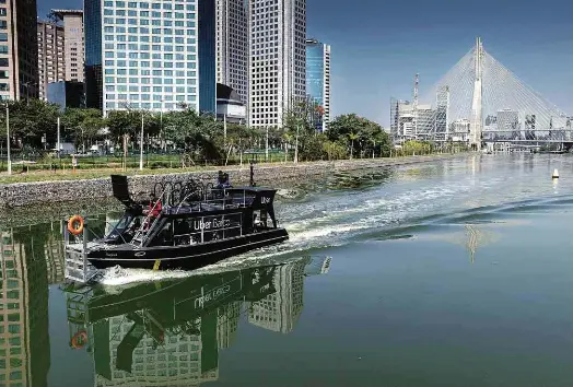 Passeio gratuito de barco revela novo ângulo do rio Pinheiros - PressReader