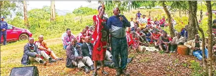 Chief leaves in hurry during unveiling - PressReader