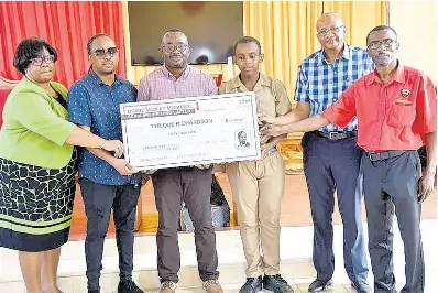 Trio awarded named scholarshi­ps by Cornwall College’s Class of ‘85 ...