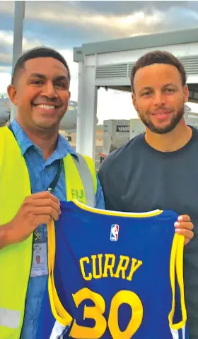 Stephen Curry fan relishes moment of a lifetime - PressReader