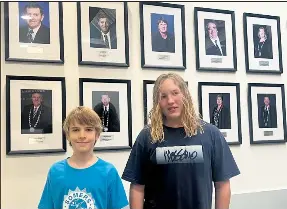 Young campaigner­s help build momentum for mayors program - PressReader