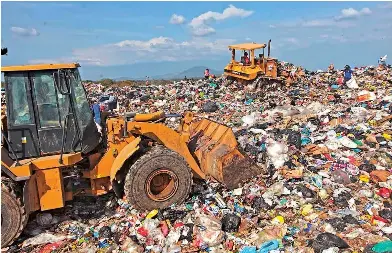 Mulino llega a Italia; se reunirá con Meloni y el papa Francisco - PressReader