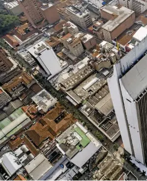 Coltejer: el edificio de aguja que antes tuvo seis caras - PressReader