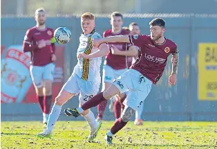 No fizz in or after game as Warriors must wait - PressReader