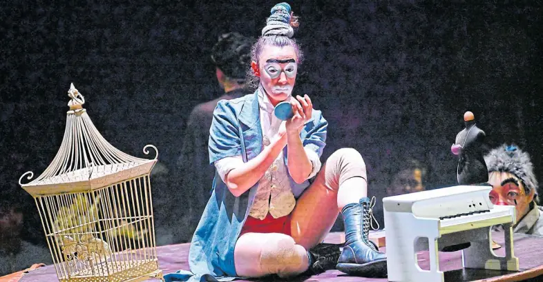 Seelenmass­age unter der Zirkuskupp­el - PressReader