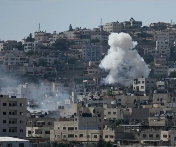 Åtte palestiner­e drept i omfattende israelsk angrep mot Jenin ...