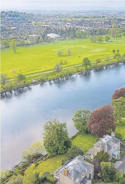 Riverside life a stone’s throw from the city - PressReader