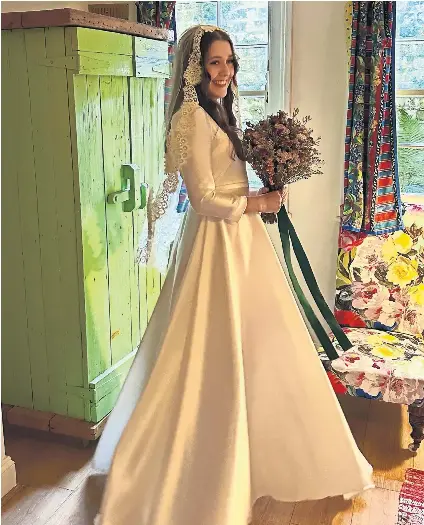 A moment that changed me I made my own wedding dress - PressReader