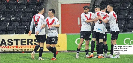 Diamonds dig deep to move up league - PressReader