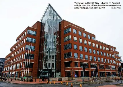 Multi-million-poundSened­d offices search is stepped up - PressReader