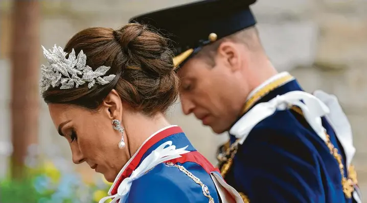 Schwere Zeiten für die Royals - PressReader