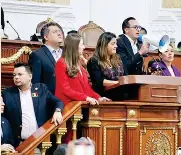 Morena y PAN encabezan disputa; suspenden sesión - PressReader