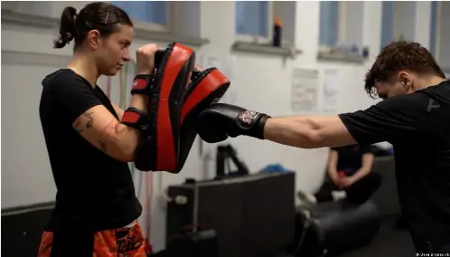 The German gym fighting the far right with MMA | Deutsche Welle ...