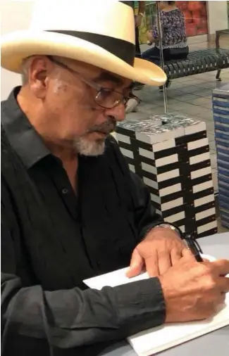 “Creo que llegué a la literatura en el momento en que debía” - PressReader