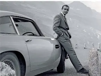 James Bond und ein Wiedersehe­n mit der Queen - PressReader