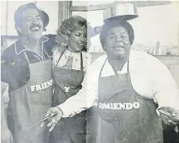 Otilio Warrington celebra 50 años como “Bizcocho” - PressReader