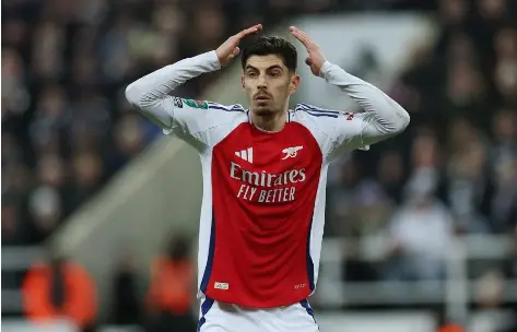 Mikel Arteta challenges Declan Rice to emulate Kayode’s long throw ‘chaos’ - PressReader