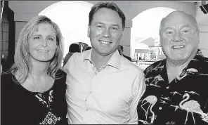 A host of newsfolk channel cheer for anchorman - PressReader