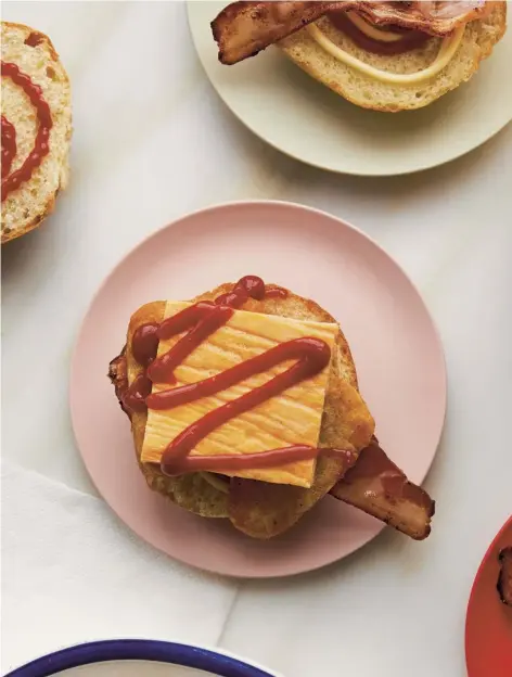 Cheesy egg slice and hash brown buns - PressReader