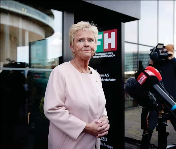 LIZETTE ER PINLIG - PressReader