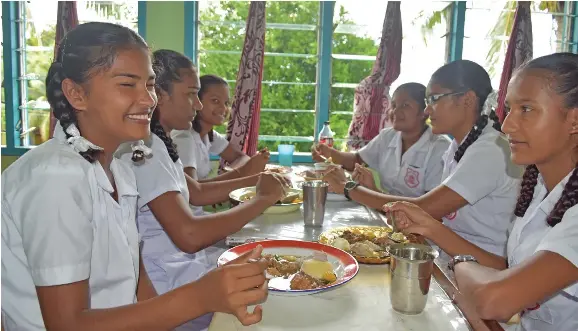 School Pilots Lunch Programme as Part of Healthy Diet Initiative ...