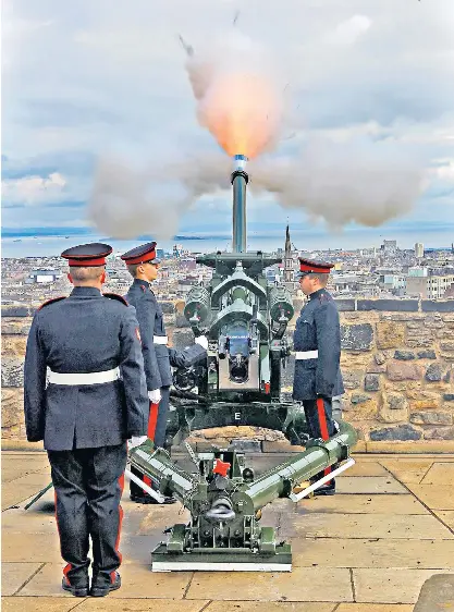 Muffled salute from Edinburgh Castle’s gun - PressReader