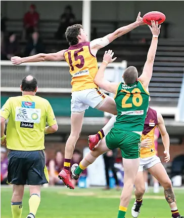 Hawks show grit in losses - PressReader