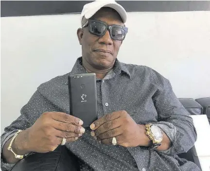 From selling lemonade to forming internatio­nal 3D smartphone company ...