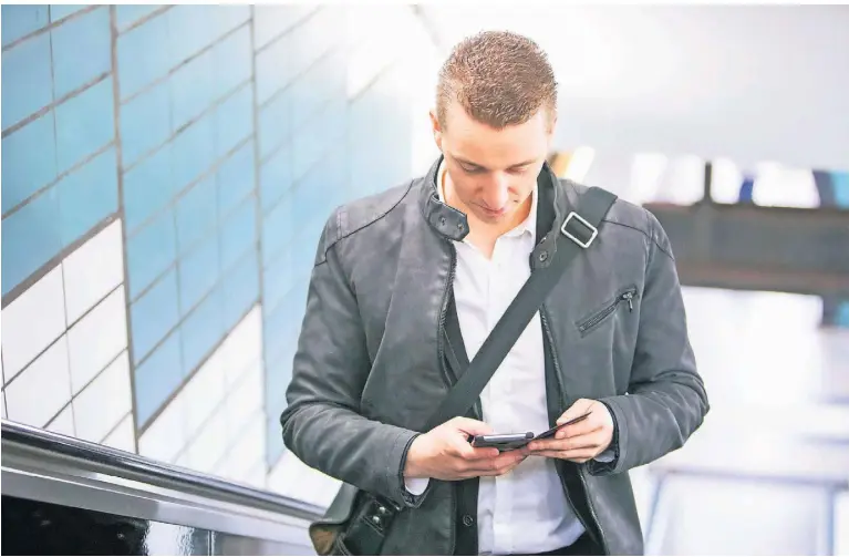 Nackenschm­erzen durchs Handy - PressReader