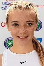 Eva, 13, enjoys her once-in-a-lifetime Wimbledon experience - PressReader
