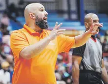 Xavier endereza las palancas en Santurce - PressReader