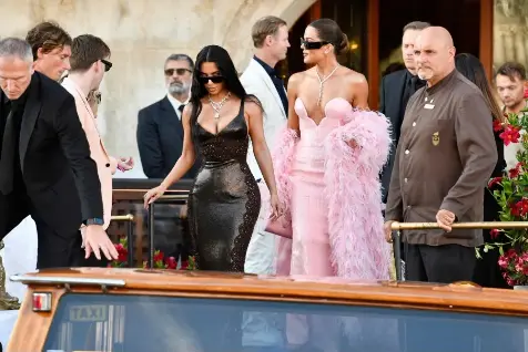 Starring role for ‘Kardashian jetty’ as Venice visitors seek peeks of ...