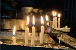 DTI maintains SRP for candles as ‘Undas’ nears - PressReader