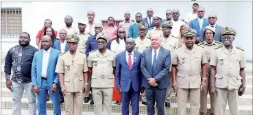 Lutte contre la corruption - PressReader