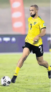 Injured Roofe faces another spell on sidelines - PressReader