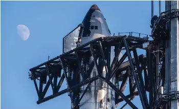 SpaceX to try to ‘catch’ giant Starship rocket shortly before landing - PressReader