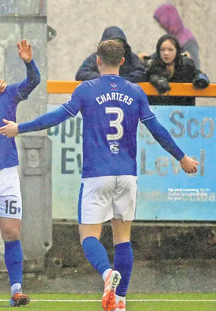 Queens sting The Wasps - PressReader