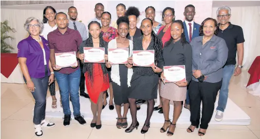 Applicatio­ns open for JMMB Joan Duncan Foundation scholarshi­ps - PressReader