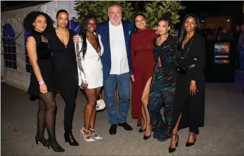 SEIER KØBTE PRIVATKONC­ERT MED LEGENDE - PressReader