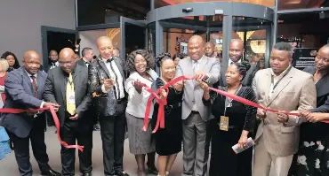 Ikhaya elitsha lokungcaka­za eMthatha - PressReader