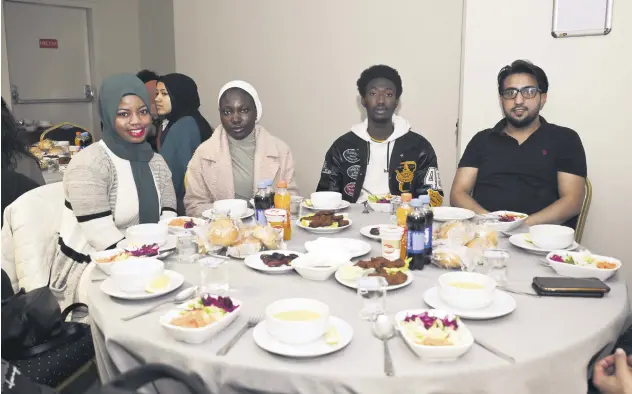 Internatio­nal students experience enthusiast­ic Ramadan in Türkiye - PressReader