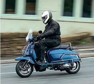 Test Ride: Royal Alloy GP300 | Scootering | PressReade­r