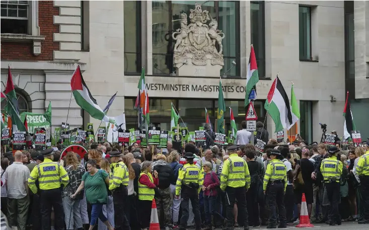 Konflikten skakar London – kulturstri­d om terrorlaga­r | Hallandspo ...