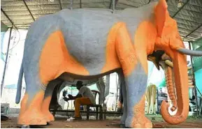 Model behaviour: India's anticruelt­y robot elephants - PressReader