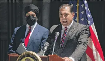 Meet the prosecutor challengin­g Madigan on the witness stand - PressReader