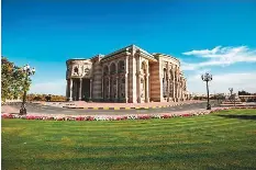 Library in Sharjah houses 790,000 resources and rare books - PressReader