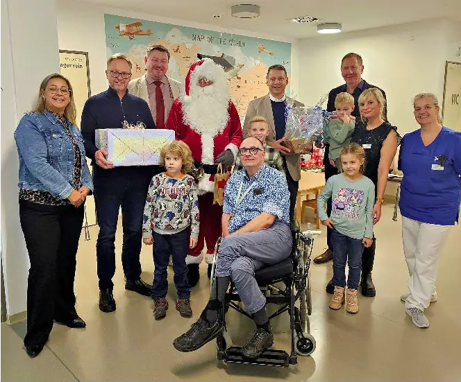 Geschenke für die neue Kinderstat­ion - PressReader