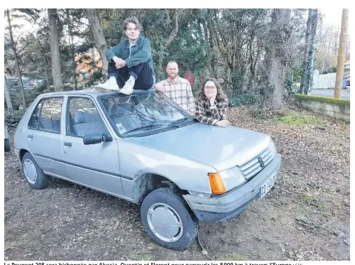 Trois Brévinois à l’assaut de l’Europe au volant d’une 205 - PressReader